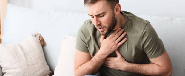 Inwiefern kann Husten eine Rippenblockade verursachen?