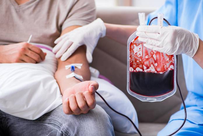 Bluttransfusion » Anwendungsgebiete, Risiken & Alternativen