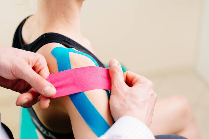 Kinesio-Tape » Anwendungsgebiet, Funktionsweise & Wirkung